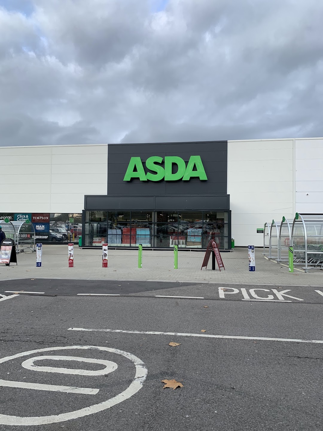 Asda Patchway - Banca-bìdh Bristol North West - Give Food